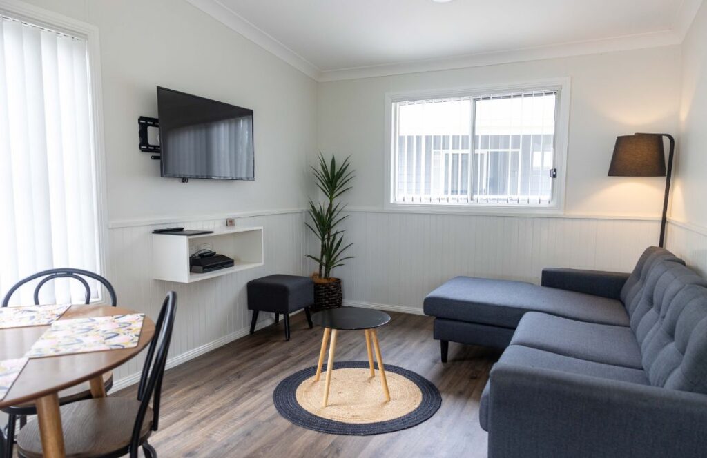 Cabins - Coonamble Riverside Holiday Park